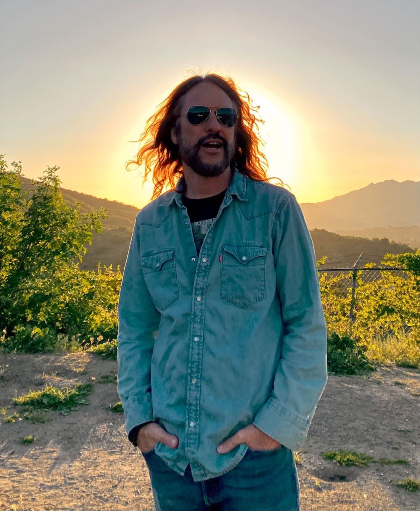 Jacket Thief (Scott Reeder of Fu Manchu) Released Debut Album “Lights ...